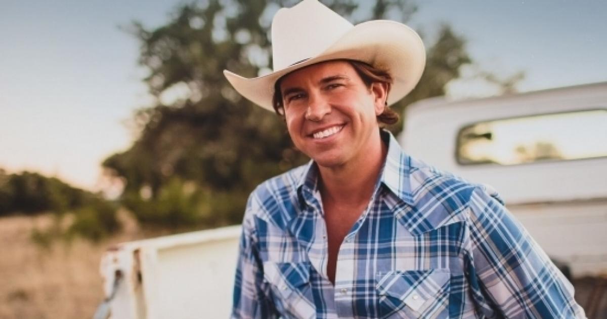 Interview with country music star Jon Wolfe