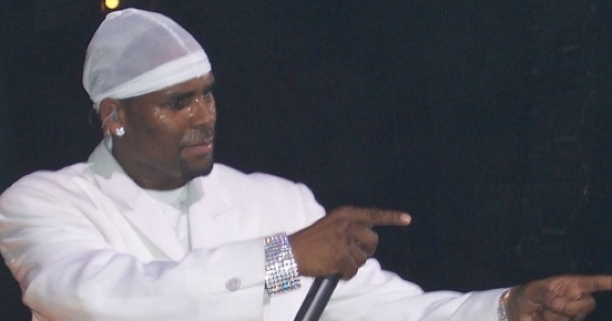 R. Kelly accused of forcing women into an abusive cult