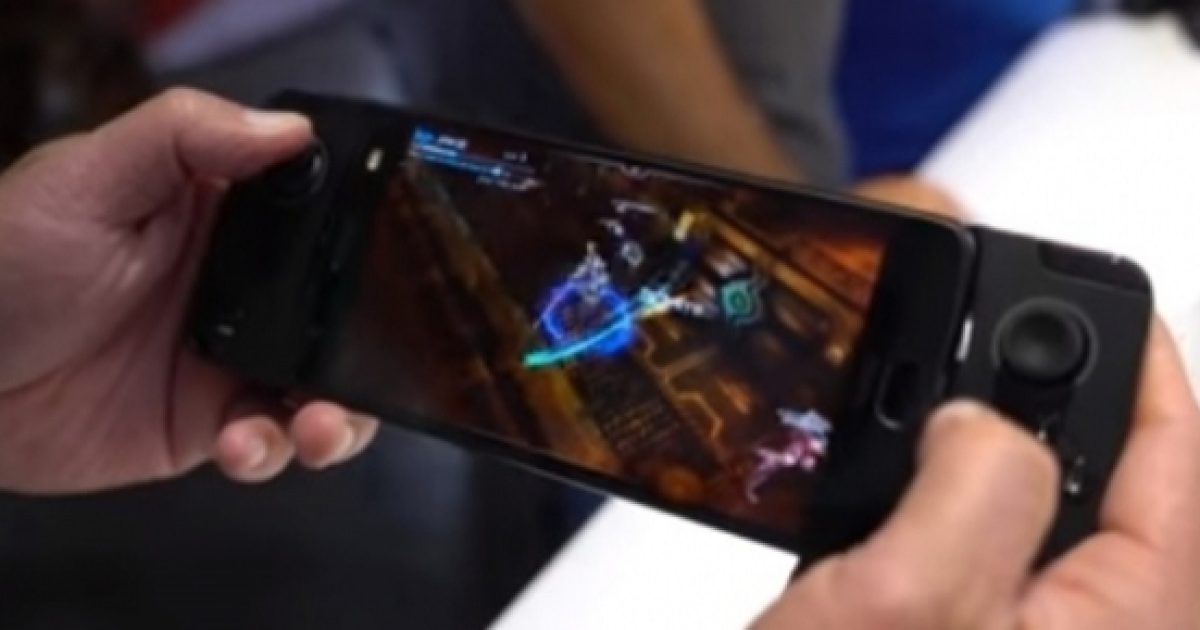 Motorola spruces up Moto GamePad and Moto 360 camera add-on