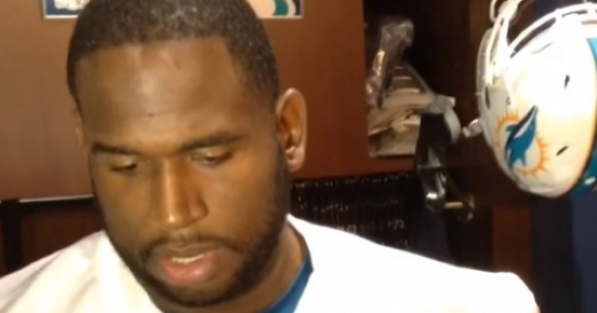 Brandon Albert announces retirement