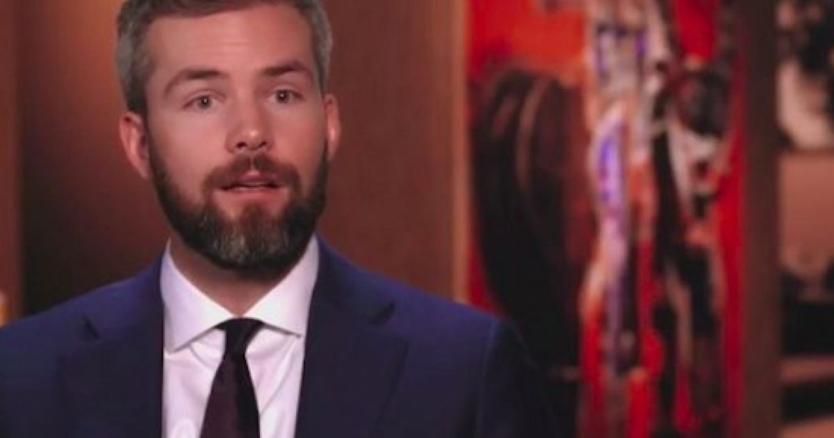 Ryan Serhant Keeps Working On Romantic Vacation Mdlny Agent Cant Stop