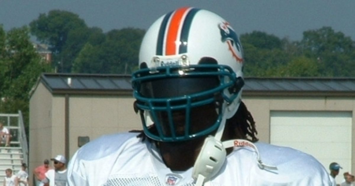 Teamwork in football prevents the LaVar Balls of the world from emerging