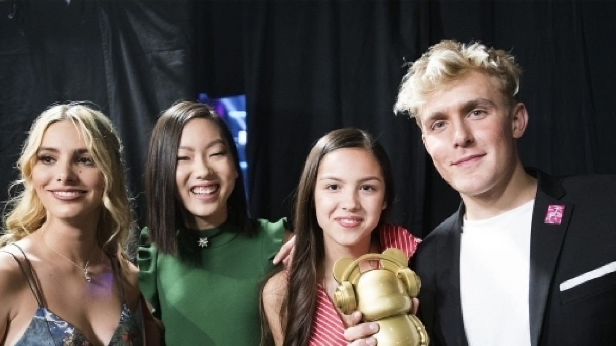 Jake Paul apologizes at the Teen Choice Awards