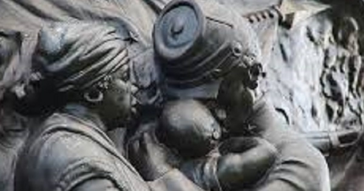 U.S. cities continue removal of Confederate statues