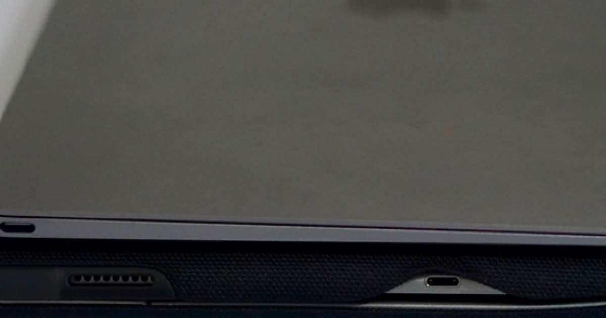 iPad Pro getting a new kind of connection via Smart Connectors