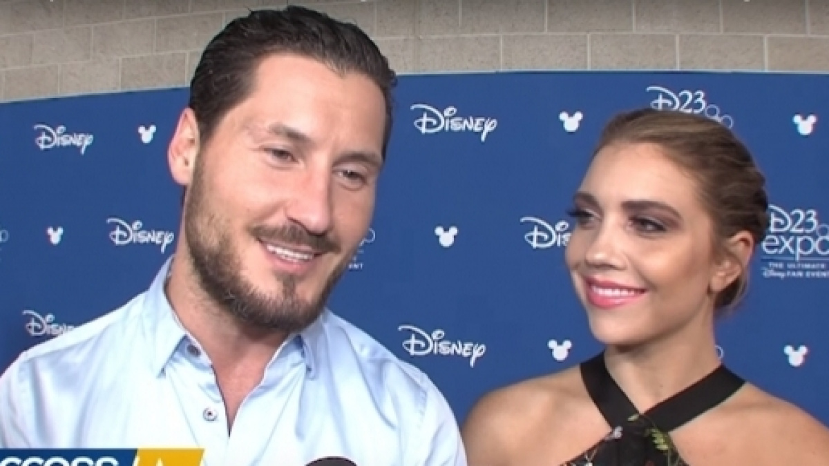 Val Chmerkovskiy gushes about girlfriend Jenna Johnson; 'I'm in love'