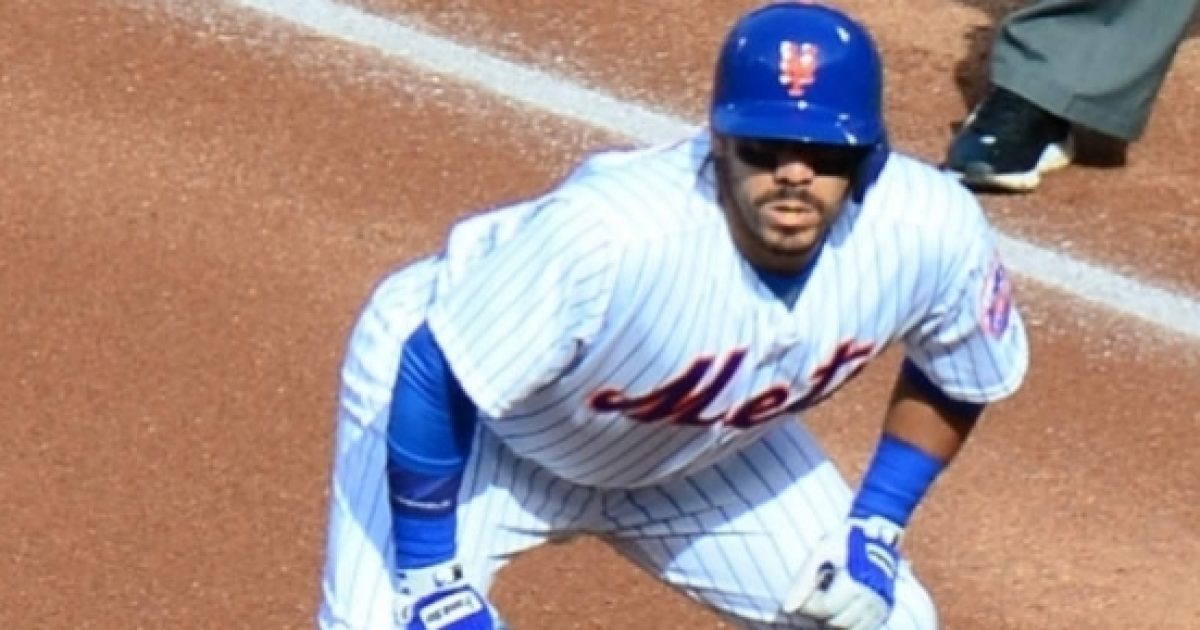 Cubs claim Rene Rivera from Mets