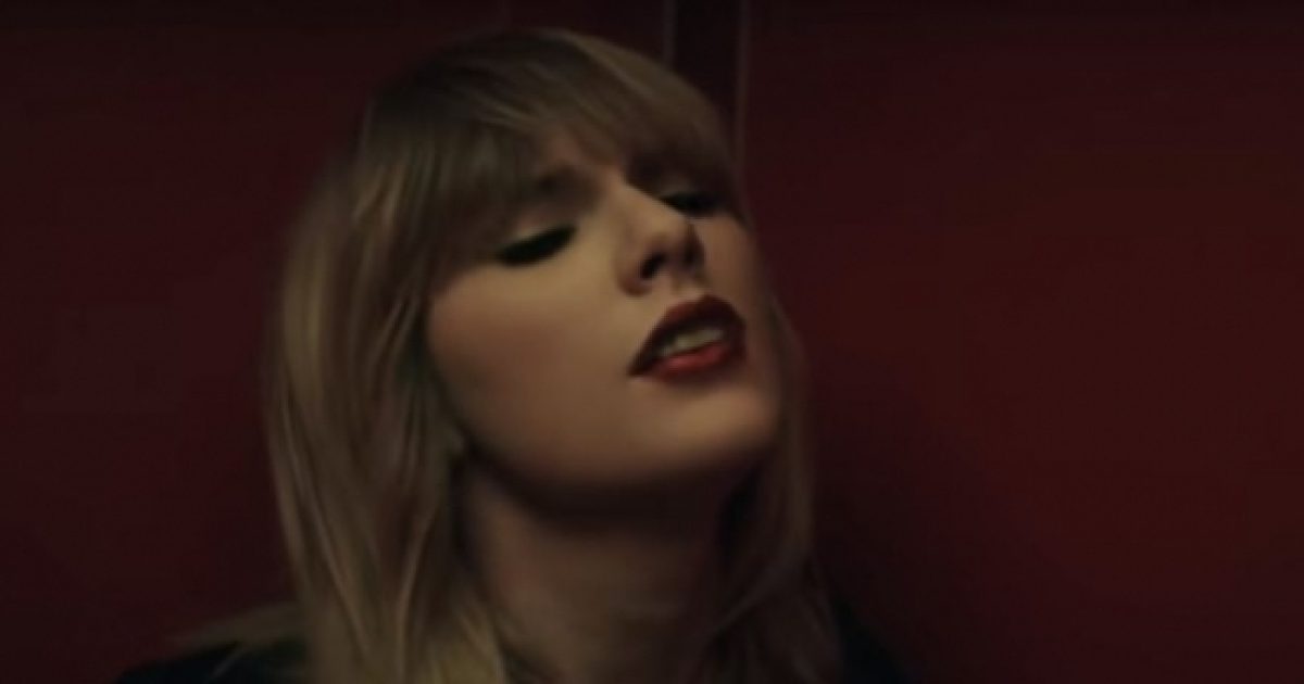 Taylor Swift clears all her photos and profile pictures