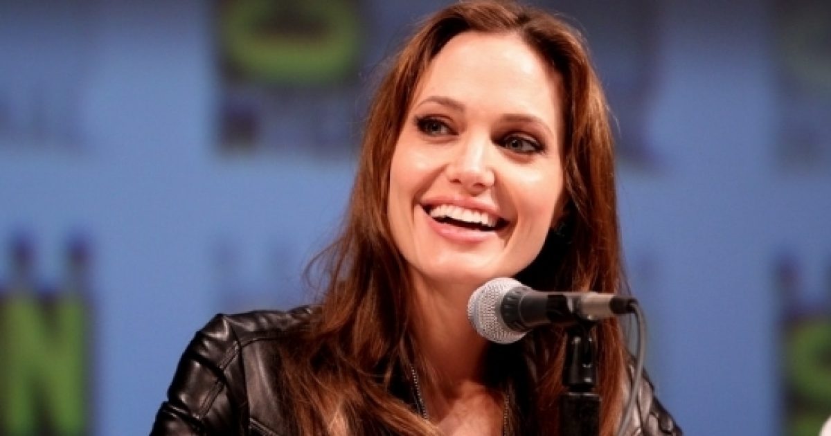 Did Angelina Jolie lie about her Vanity Fair interview?