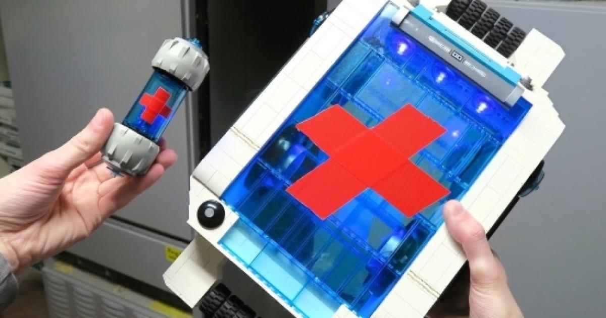 Get your healing in real life with this LEGO ‘Overwatch’ health pack