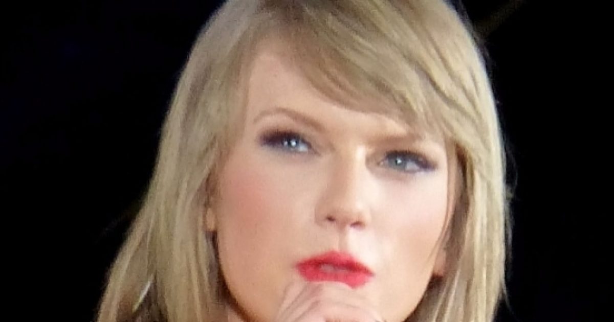 Taylor Swift's attorney accuses former radio host of being in for the cash