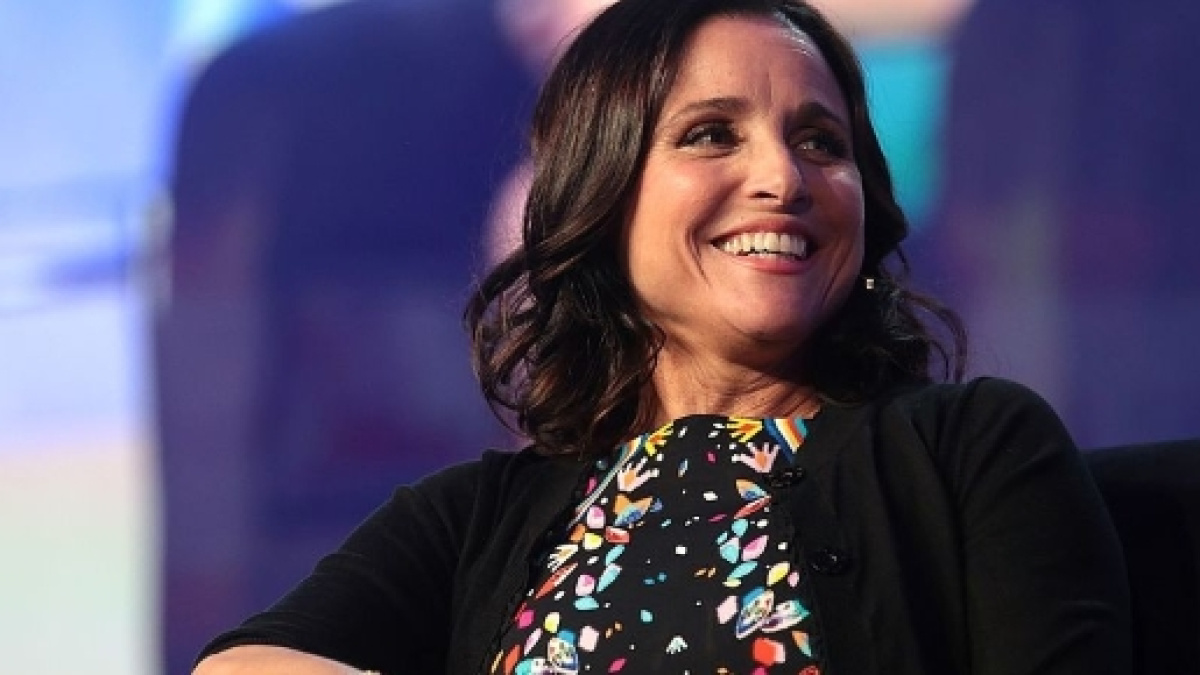 Julia Louis-Dreyfus wins sixth Emmy award for ‘Veep’ role