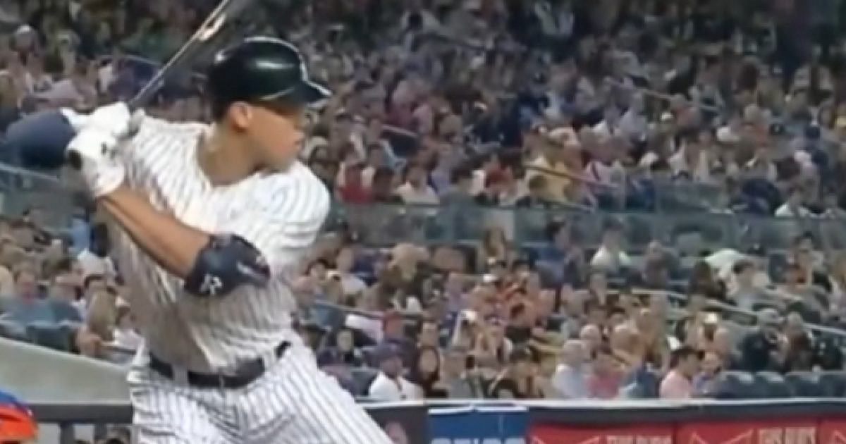 Yankees Aaron Judge breaks rookie home run record, smashing No. 50 today