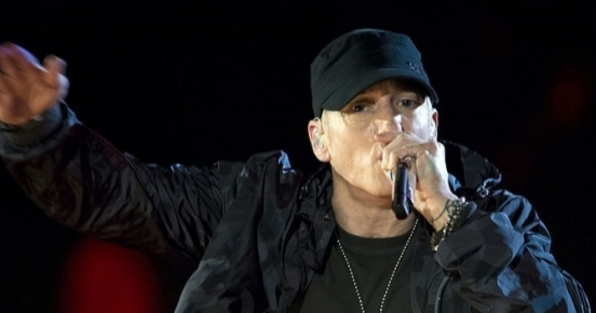 Eminem new album release date: Em works on his 'Revenge' song with Pink