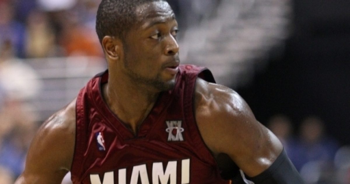 Dwyane Wade clears waivers, signs with the Cleveland Cavaliers