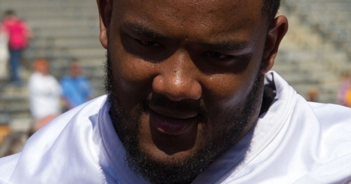 Falcons make a bold move for solidarity