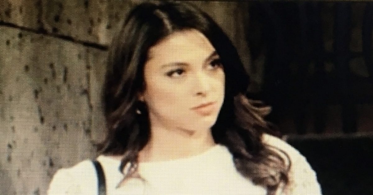 Cane caught between Lily, the twins, and the child he's having with Juliet