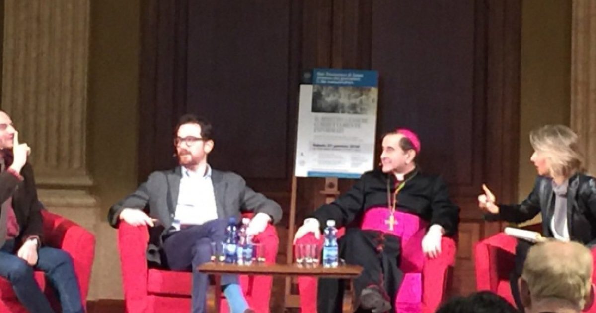 Il diritto di essere correttamente informati: dialogo con l'arcivescovo ...