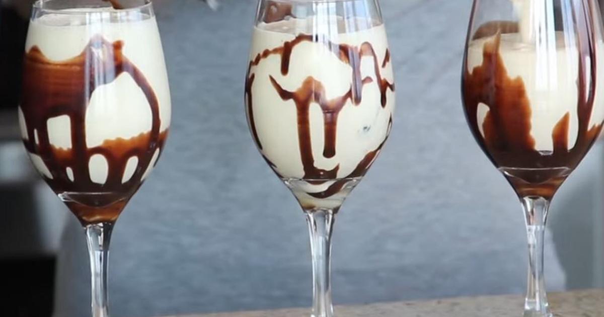 Simple mudslide recipe with variations