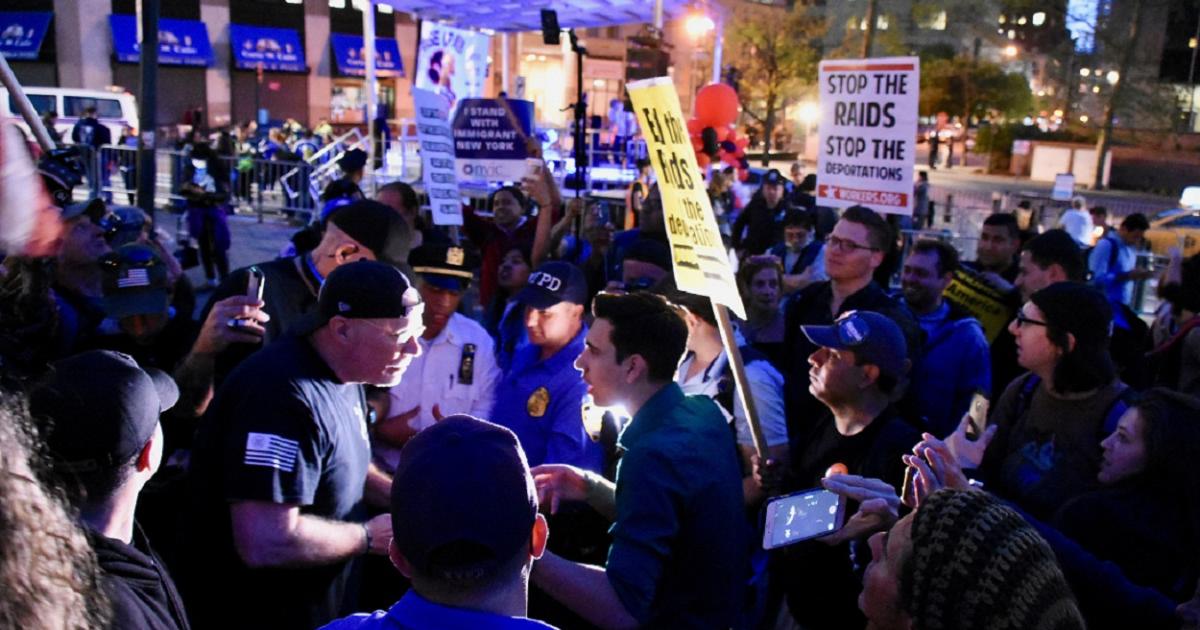 Midterm elections: Two realities, Democrat anger and silent voters vie ...