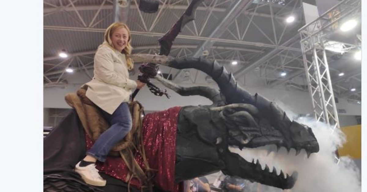 Gli effetti della politica social: la Meloni cavalca un drago ed è ...
