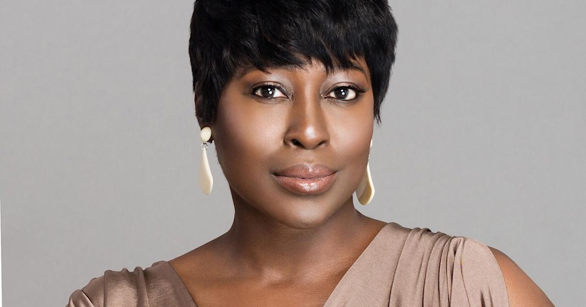 Acting and Entrepreneurship: Interview with actress Christine Horn