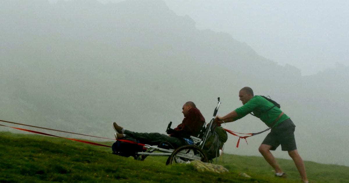 'Ti porto io': il docufilm di Chris Karcher è un inno alla vita