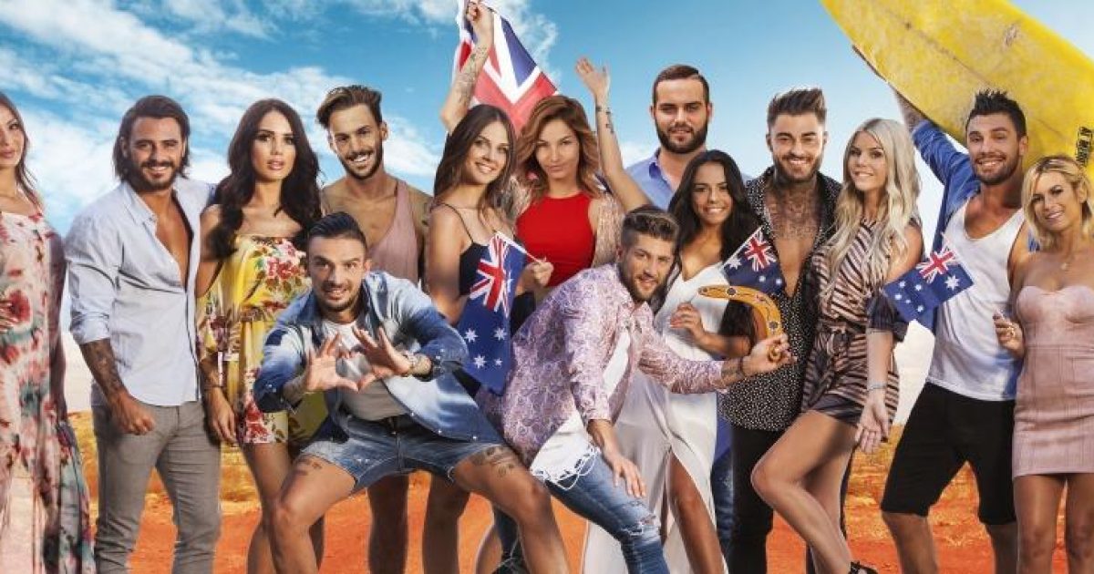 Les candidats de télé-réalité fêtent Noël