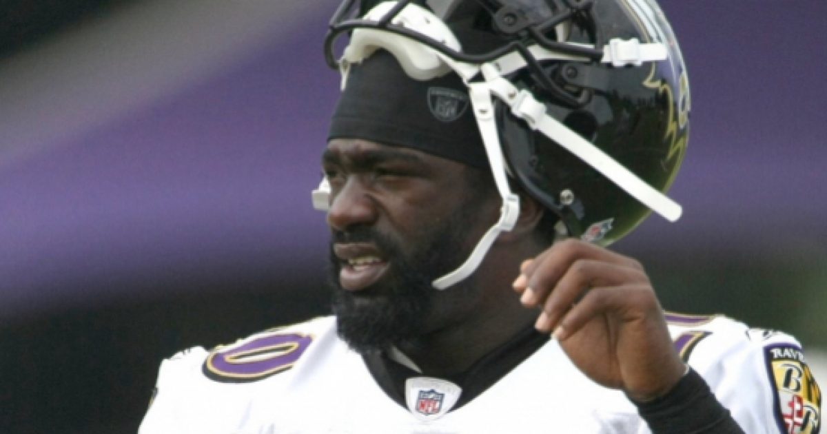 Look at notable newcomers eligible for the Pro-Football Hall of Fame in ...