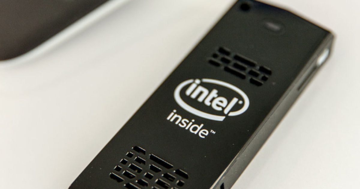 Which computer with Windows is the smallest in the world?