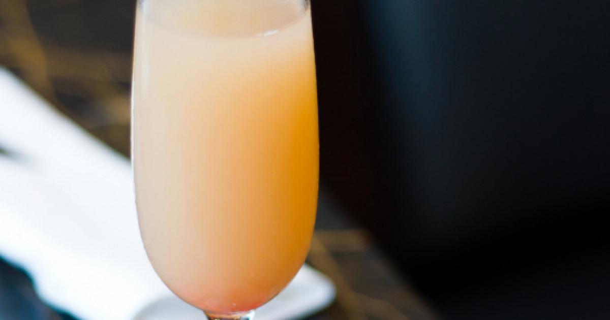 5 Cocktails You Can Mix In Your Sleep