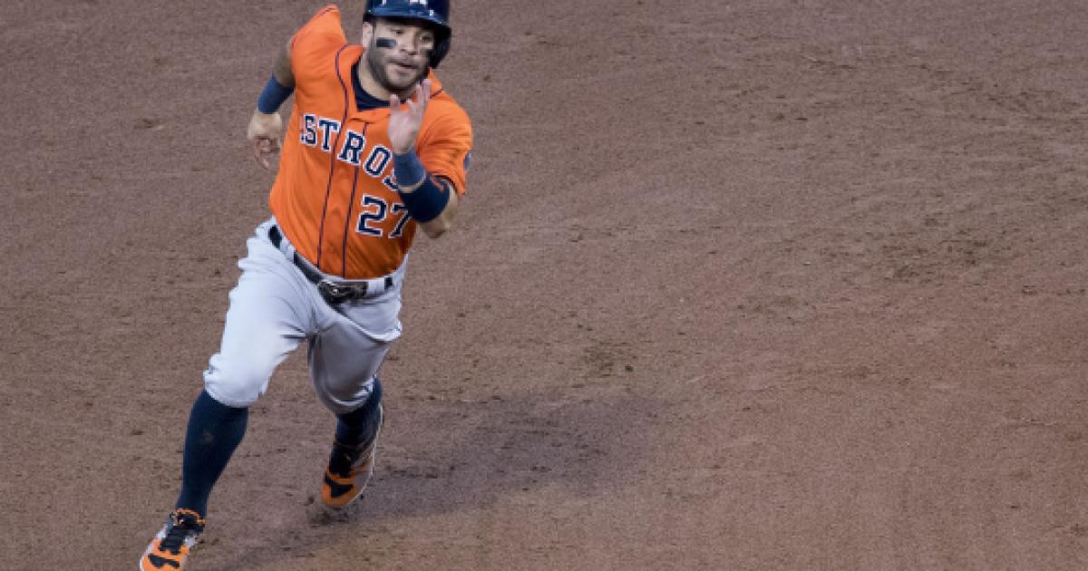 Jose Altuve signs extension with Astros