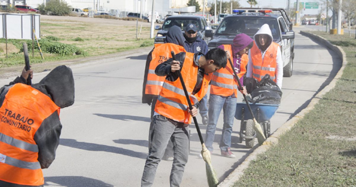 ¿Qué es el servicio comunitario y cómo se determina?