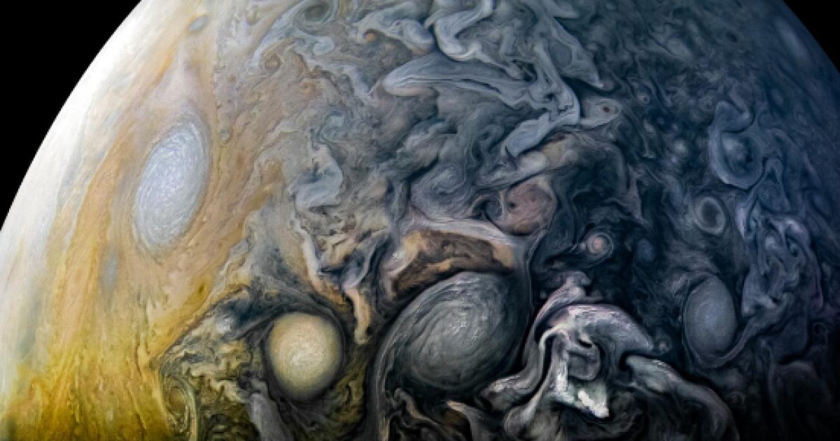 NASA shows off JunoCams latest stunning images of Jupiter's clouds