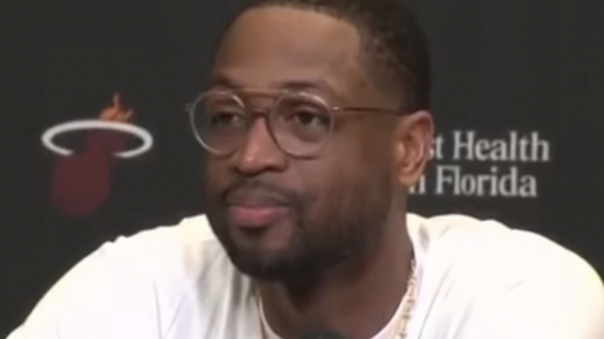 NBA Rumors: Dwyane Wade predicts Kawhi Leonard’s new team next season