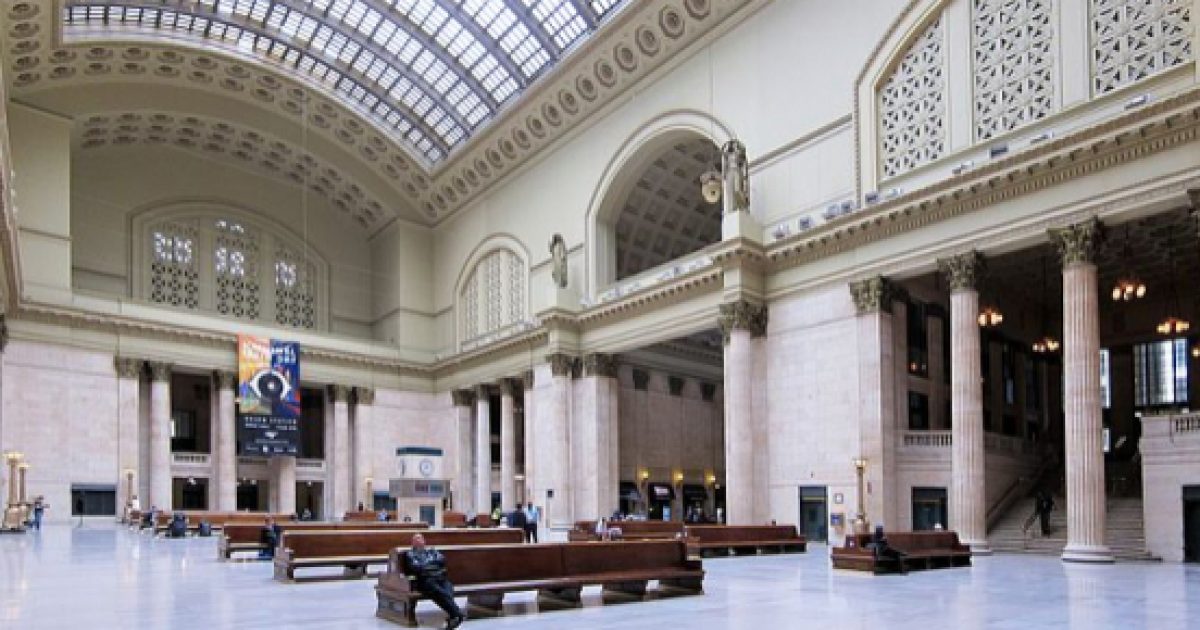 Elon Musk lands contract to build Chicago Express to ferry passengers ...