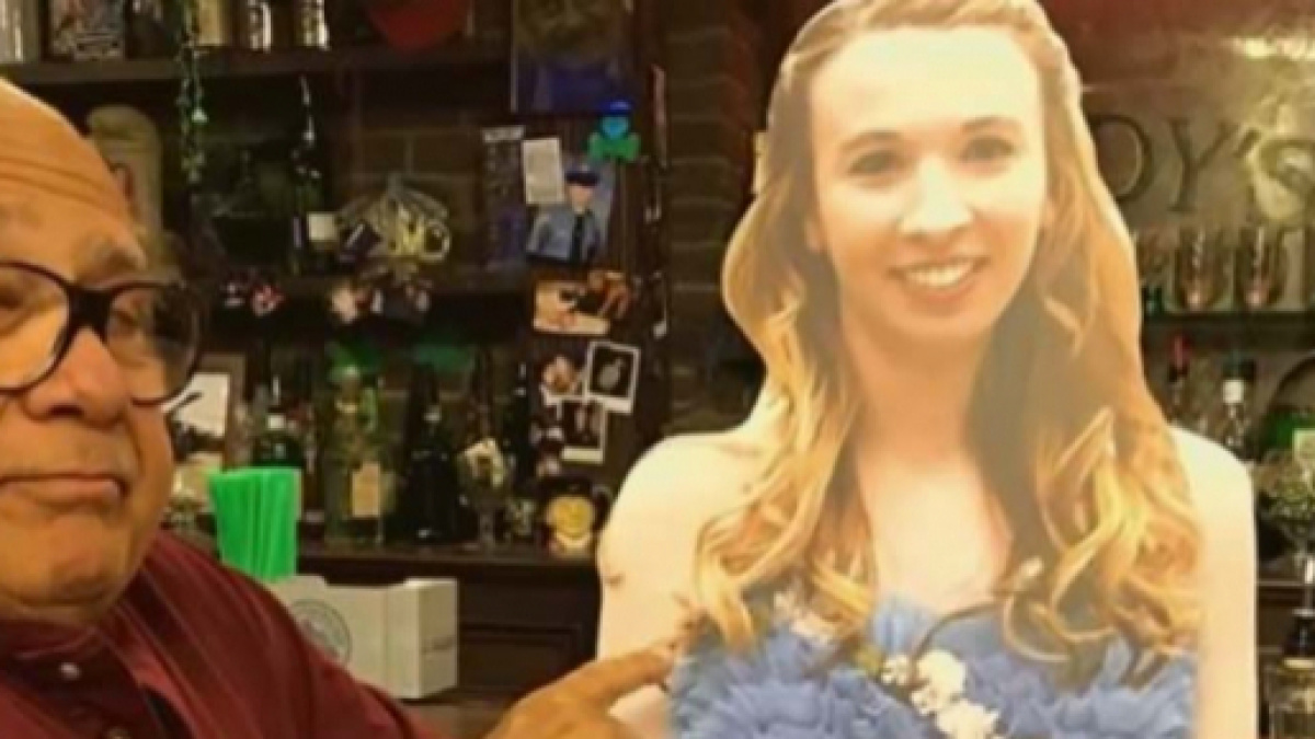 Danny DeVito returns favour to teen who took cardboard cutout of him to ...