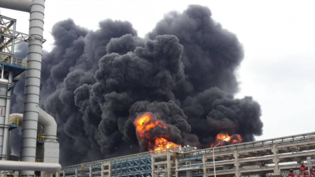 Cina, l'esplosione di una fabbrica provoca 19 morti: è accaduto nel Sichuan