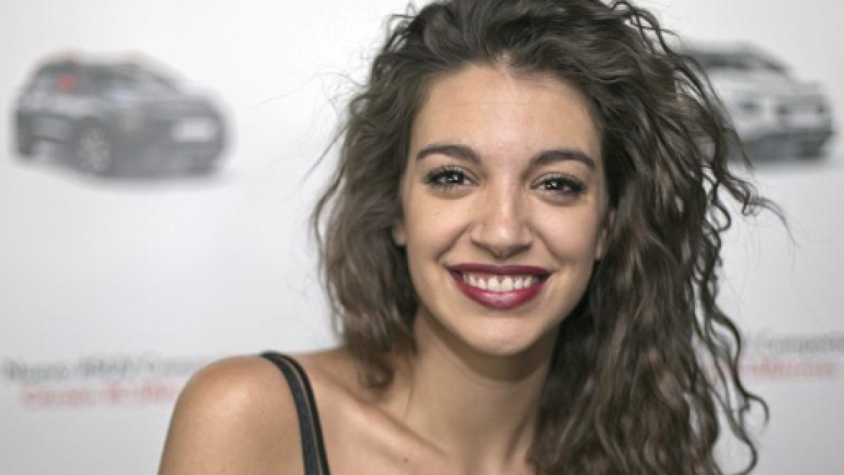 Acusan a Ana Guerra de plagiar el logo del dúo británico AlunaGeorge