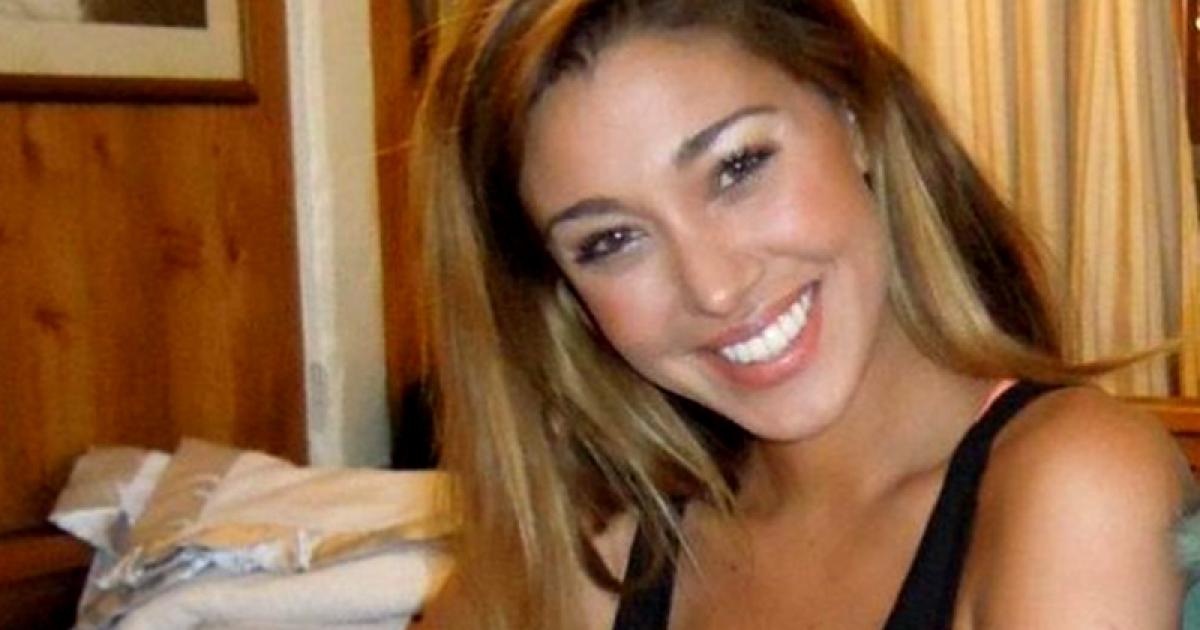 La Rodriguez criticata per alcune foto senza vestiti, risponde ironizzando