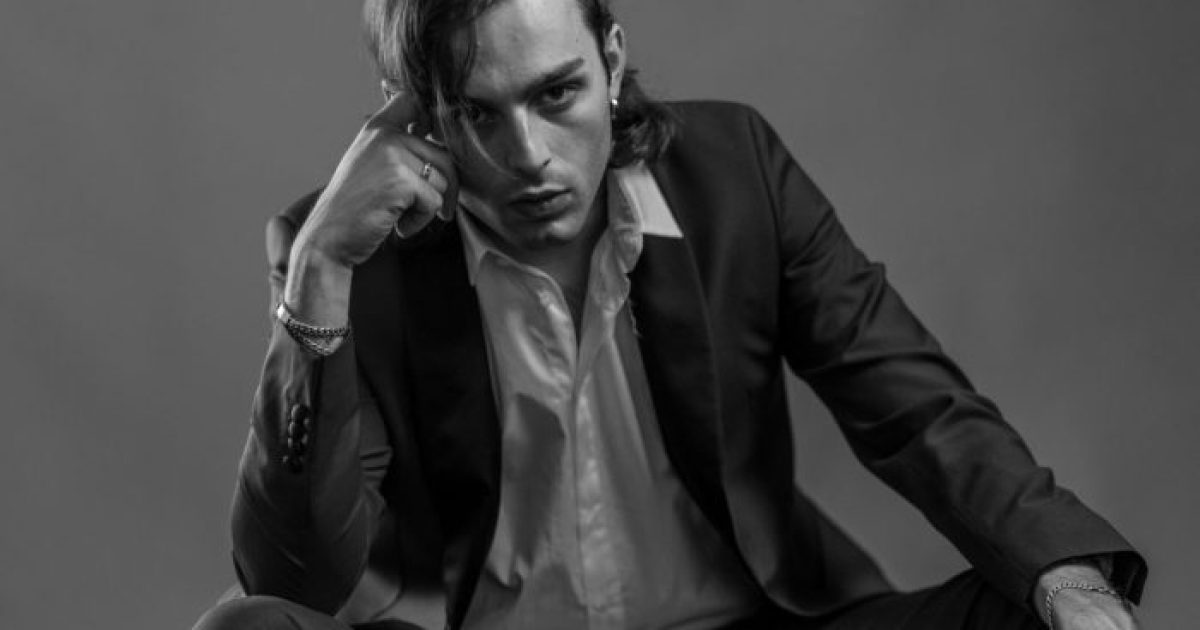 68, il nuovo lavoro di Ernia, è primo nella classifica Fimi