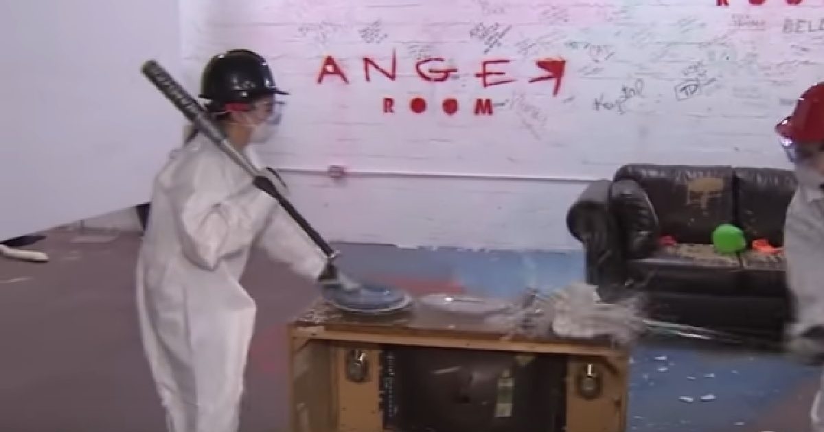 Beijing has an Anger Room where people can smash up things to vent ...
