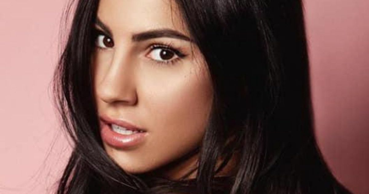 Andrea Iannone delude in Moto GP, Giulia De Lellis lo consola con un ...