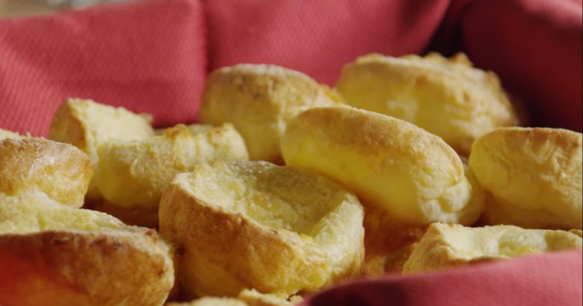 Simple Yorkshire pudding recipe with variations