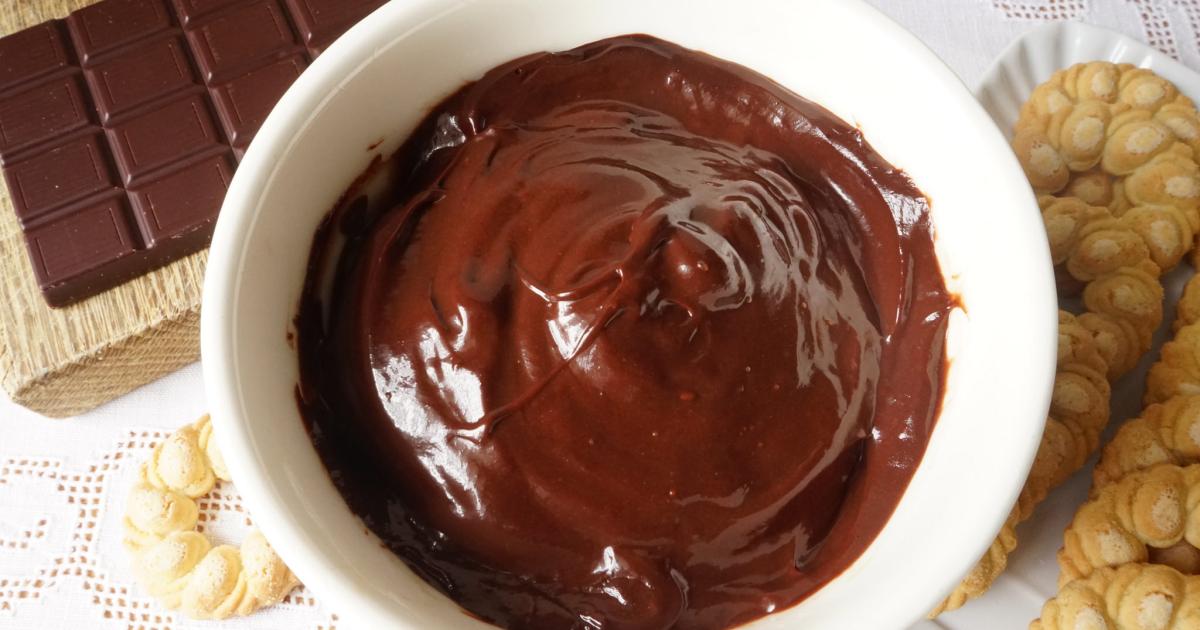 Ricetta sanguinaccio di Carnevale: una crema al cioccolato aromatica e ...