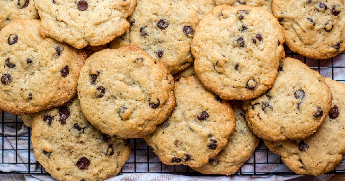Cookies com gotas de chocolate super crocantes