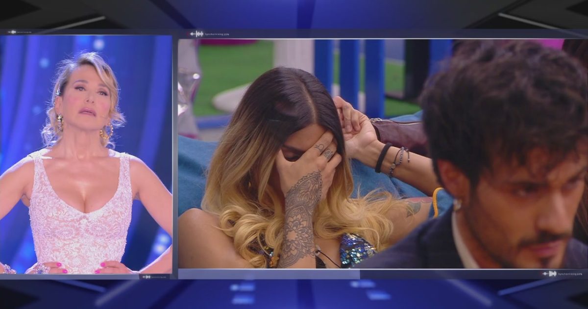 GF 16, Gaetano rivela dettagli intimi di Erica, D'Urso infuriata ...