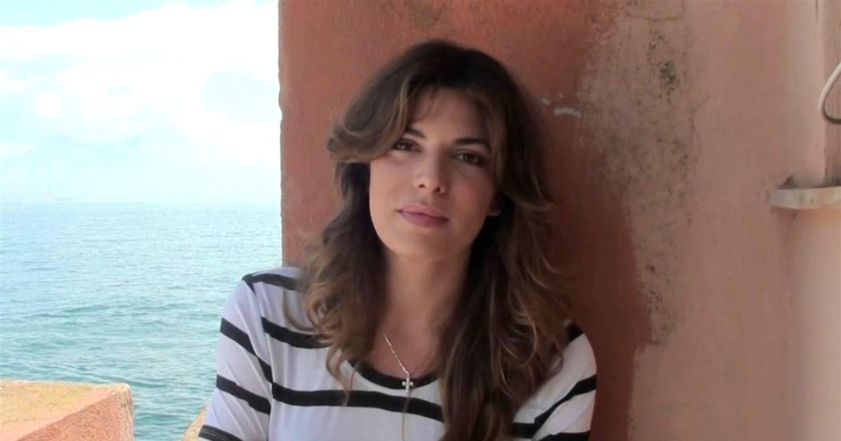 Auguri a Claudia Ruffo, la protagonista di 'Un posto al sole' compie 39 ...