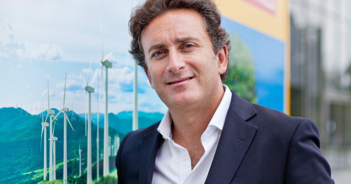 Alejandro Agag se pasea como una verdadera estrella en el Festival de ...