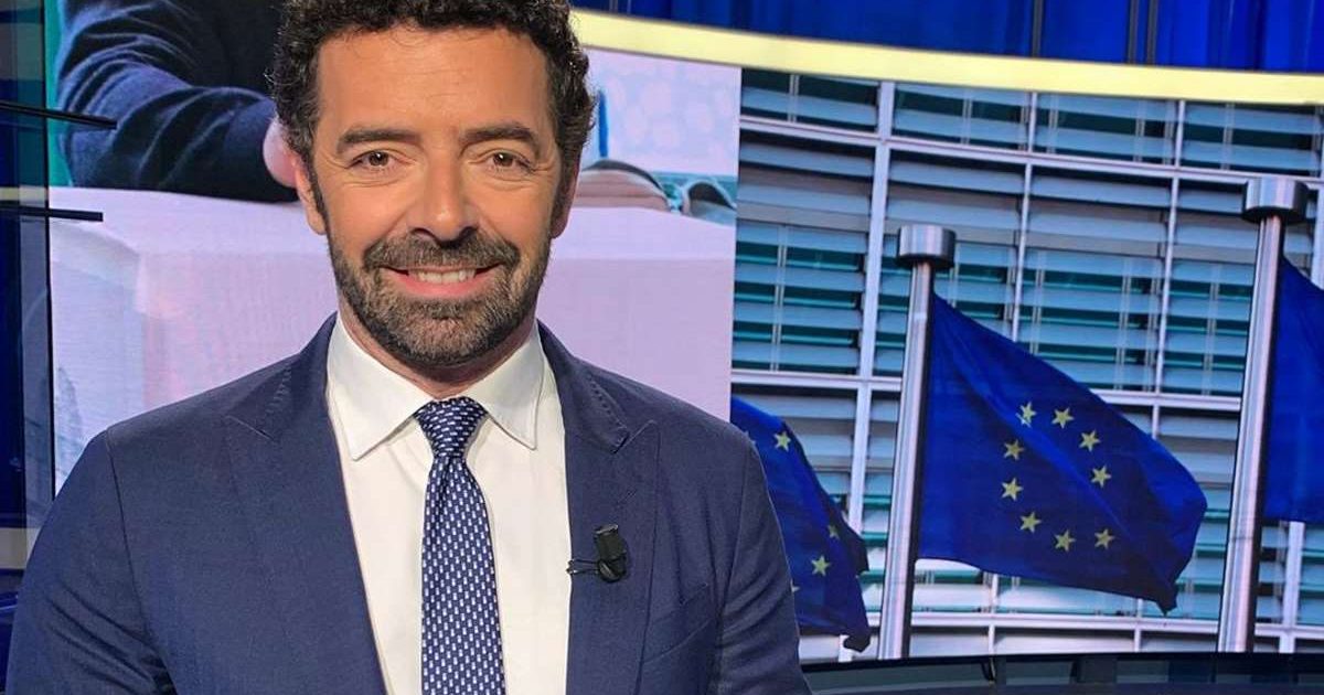 Alberto Matano saluta i telespettatori del Tg1: condurrà La Vita in Diretta